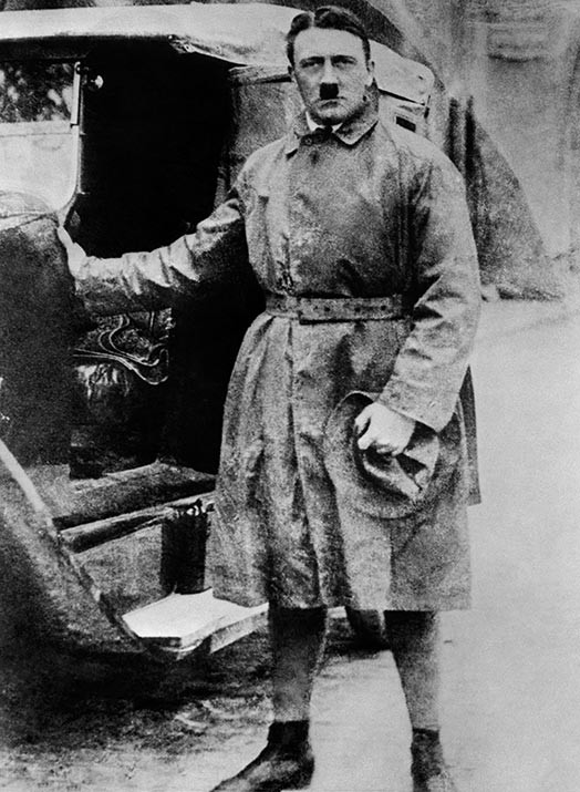 Hitlers neizdarīja pašnāvību, bet aizbēga uz Argentīnu, kur dzīvoja ...