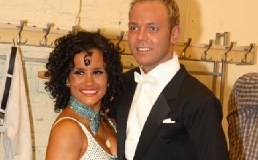 Lauris Reiniks un Aleksandra Kurusova šovā „Dejo ar zvaigzni” 2007 ...