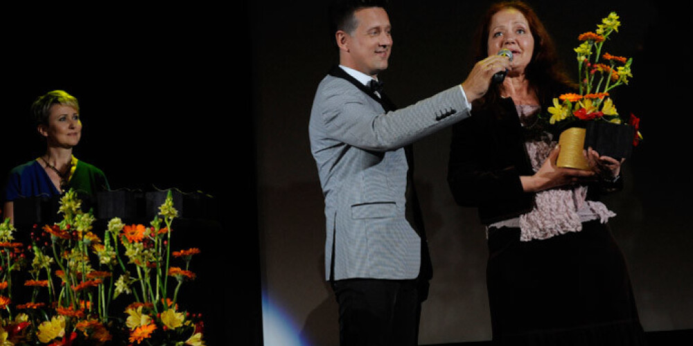 Ceremonijā “Zelta vilnis” kārtējo reizi triumfē “UgunsGrēks”