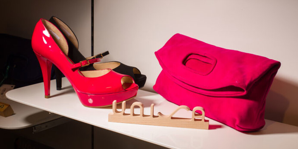 Kādi apavi ir modē šajā pavasarī? FOTO