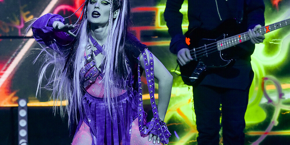 Vai šī savdabīgā tērpa dēļ Agnese Rakovska arī Eirovīzijā netiks uz ...