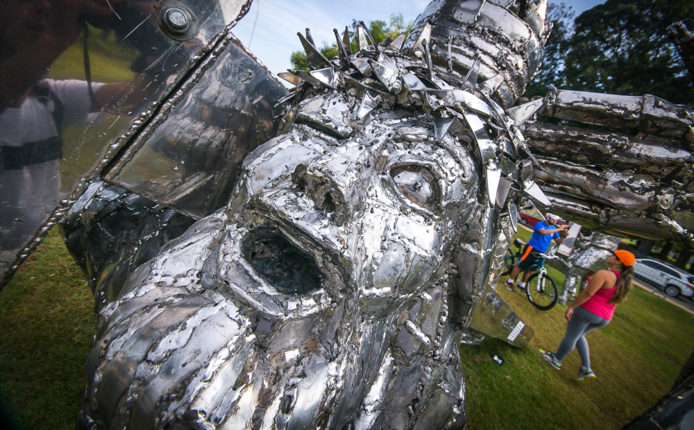 Brazīlijā skandālu izraisa īpatnēja Jēzus statuja