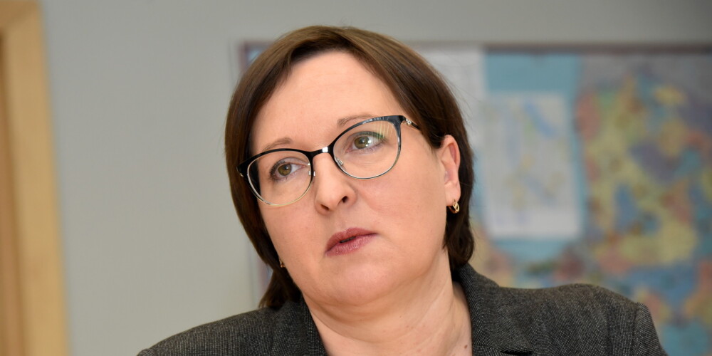 Cipule: atteikšanās no pagarinātā darba laika NMPD realizējās ar lielu virsstundu apjomu