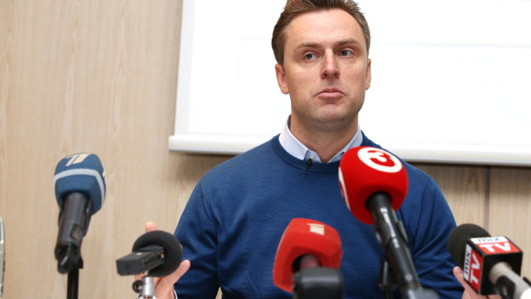 Policijas šefs Ķuzis spiests taisnoties, kāpēc Bunkus slepkavība ...