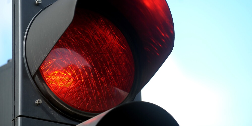 Šodien Iecavā īslaicīgi nedarbosies luksofori