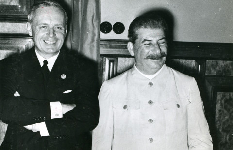 Jaunākās ziņas par tēmu Molotova-Ribentropa pakts