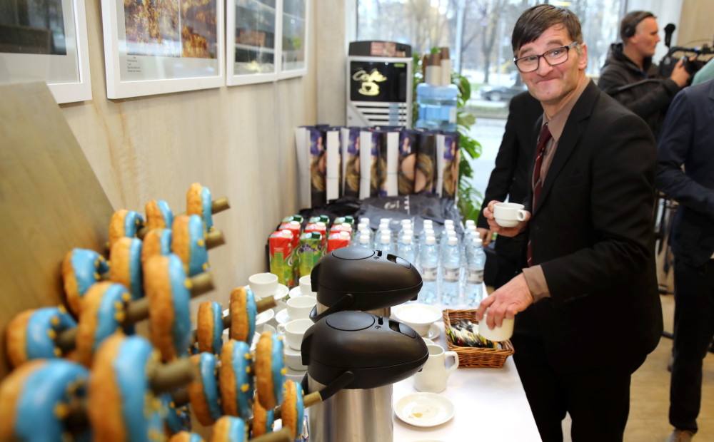 Kas īsti ir "Party bomzis" un pārējie, kuri organizē Saeimas atlaišanu