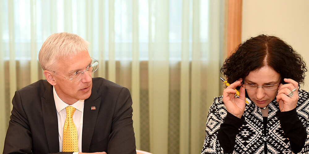 Šuplinskai būs jāsniedz paskaidrojums par partijas biedra iesaistīšanu ...