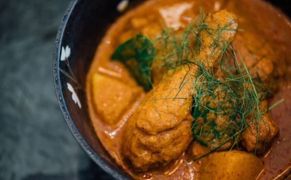 Ko der zināt par eksotiskā karija lietošanu virtuvē