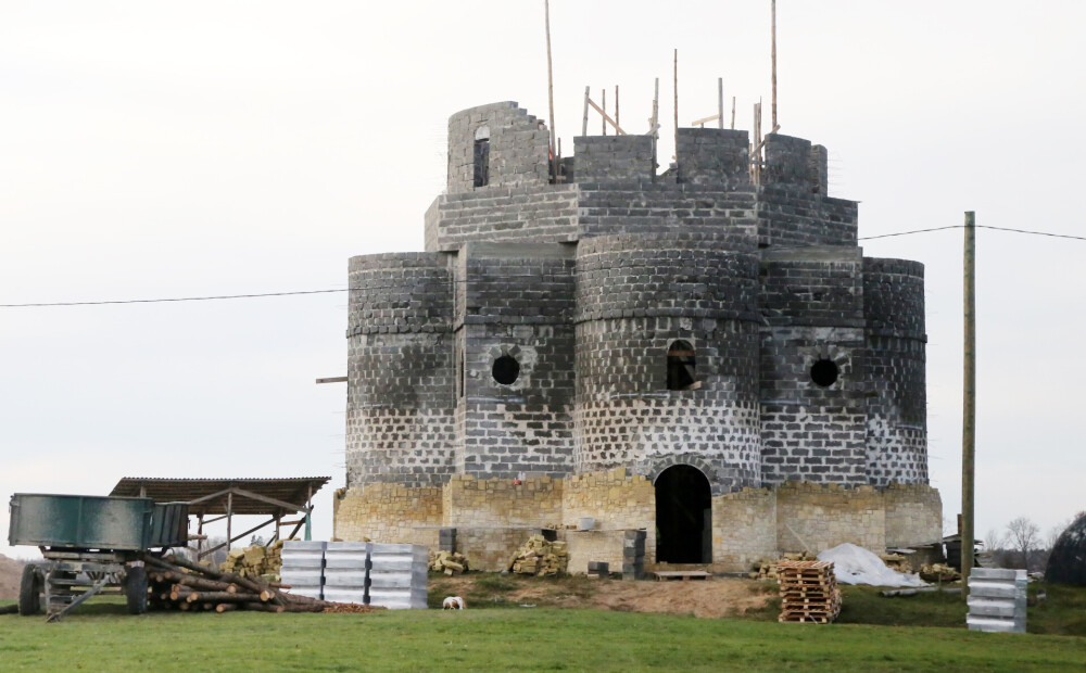 Būvvaldē ierosinātas vairākas lietas saistībā ar pārkāpumiem būvdarbu ...