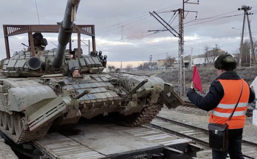 Maskava ziņo par Dienvidu kara apgabala vienību atgriešanos no mācībām ...