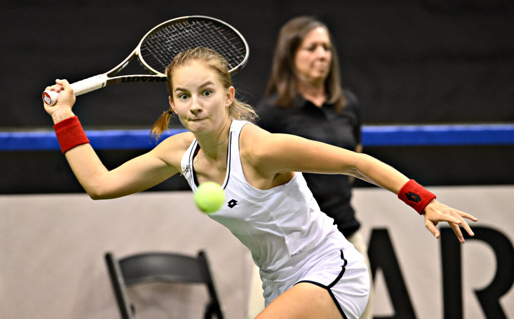 Latvijas tenisistes zaudē pirmās divas spēles Kingas kausa duelī ar Kanādu