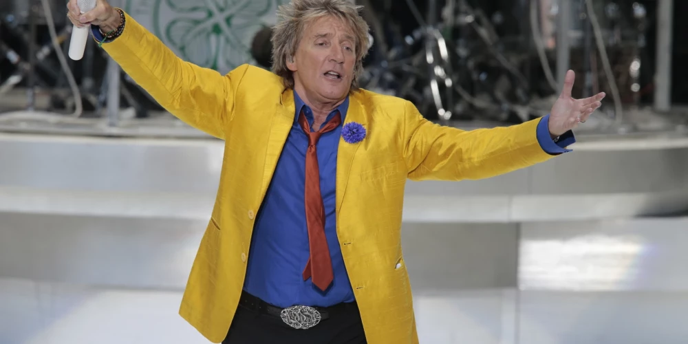 Rods Stjuarts Bērkšīrā izīrējis māju no kara aizbēgušai ukraiņu ģimenei