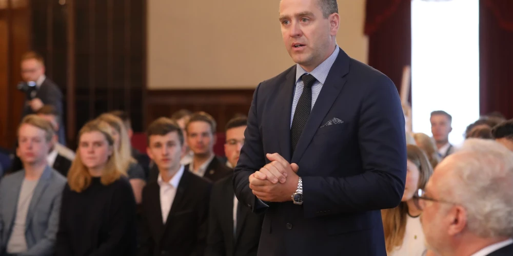 Rajevskis: topošās valdības deklarācijas melnraksts atgādina partiju ...