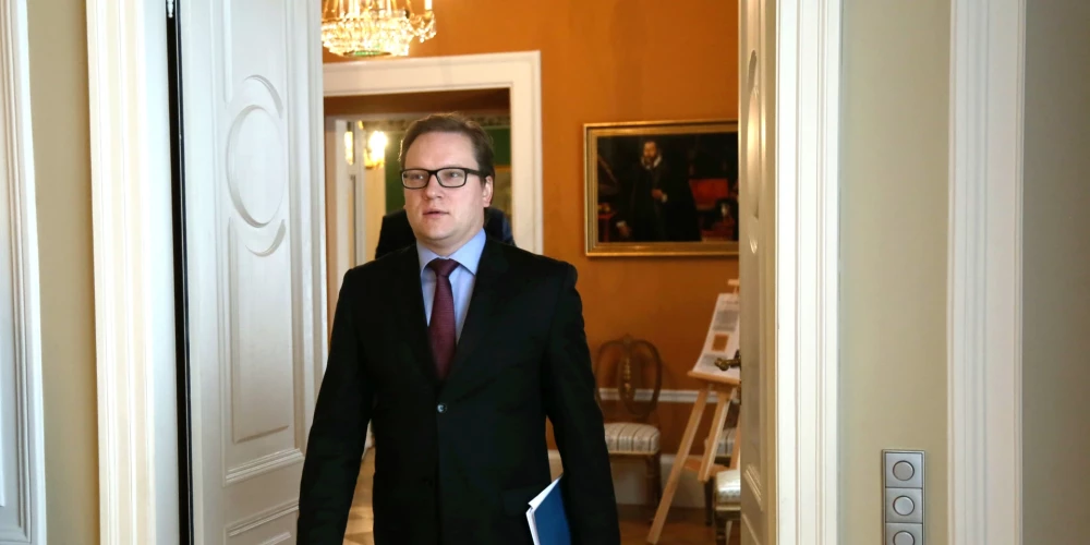 Saeimā ievēlētais Patmalnieks atstāj premjera biroja vadītāja amatu
