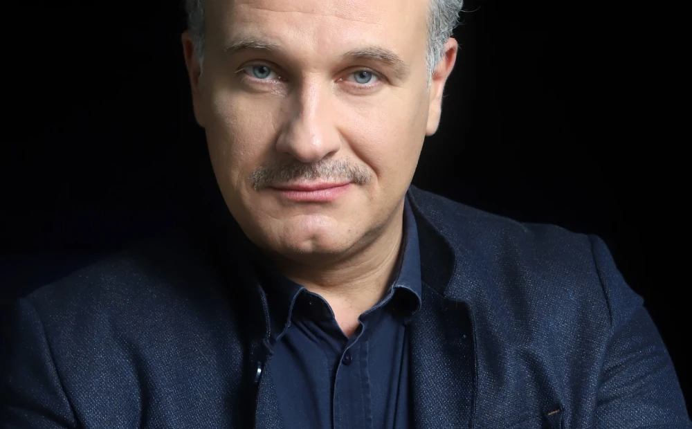 Andris Keišs laimīgs atkal būt uz skatuves: "Cilvēki iet uz teātri ...