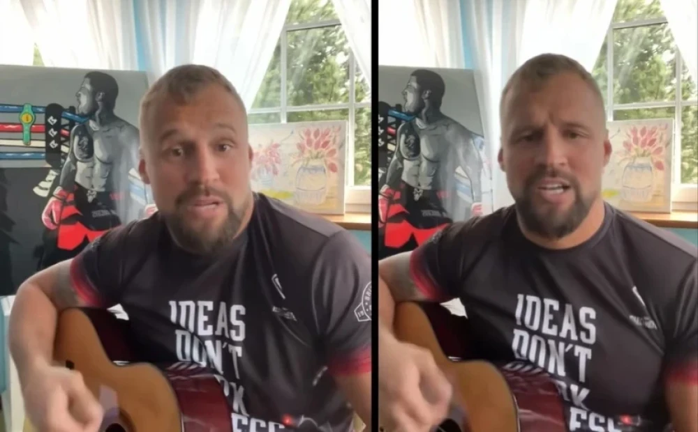 Mairis Briedis krieviski dzied par deputātu algu palielināšanu