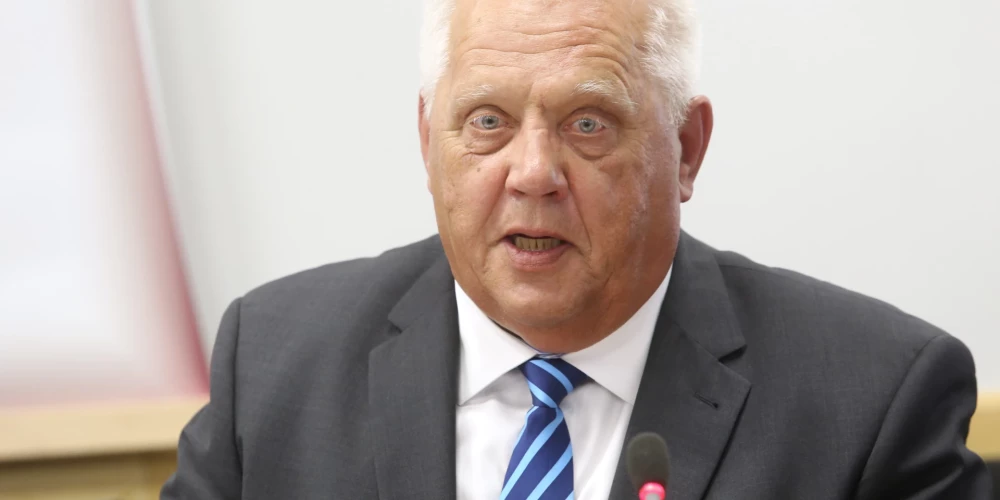 Andris Bērziņš: kāpēc atpaliekam no kaimiņvalstīm arī "Rail Baltica ...