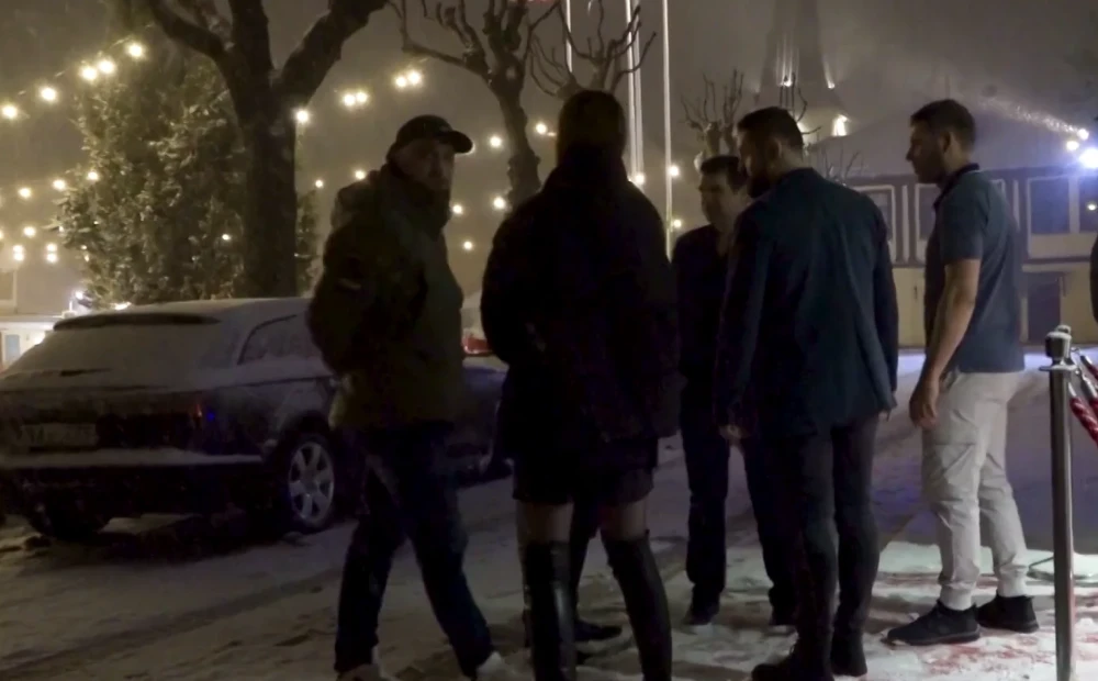 VIDEO: bokseris Kristaps Zutis konfliktē ballītē Tukumā