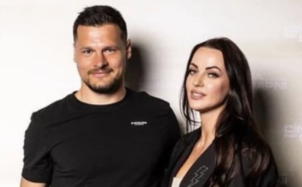 Apprecējusies latviešu basketbolista Jāņa Timmas bijusī sieva Sana