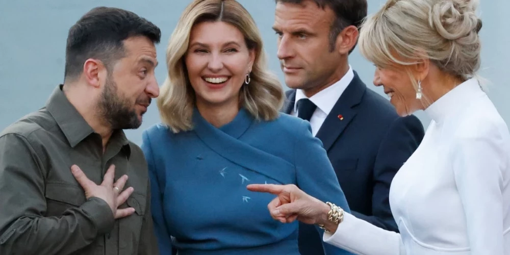 FOTO: līksmība, smaidi un bučas. NATO valstu līderu tikšanās Viļņā