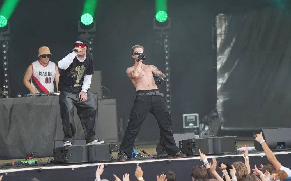 FOTO & VIDEO: latviešu grupas BANDA BANDA uzstāšanās "Positivus"