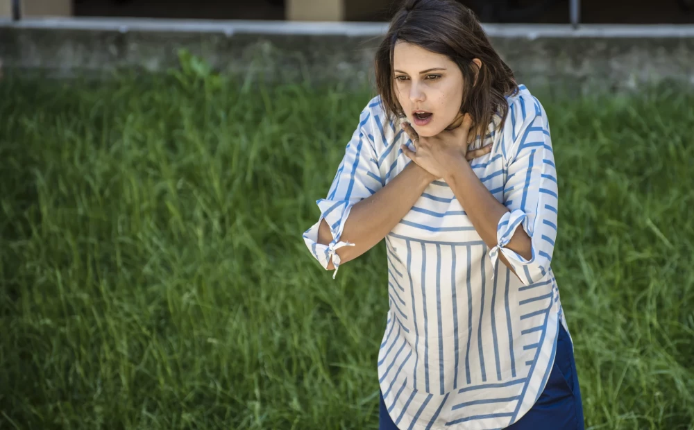 Solis pa solim: kā rīkoties, ja esi aizrijies, bet apkārt nav neviena, kas varētu palīdzēt