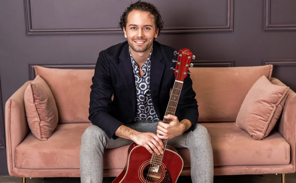 "Es mīlu jebkuru cilvēku!" - dziedātājs Ainars Bumbieris par ģimeni ...