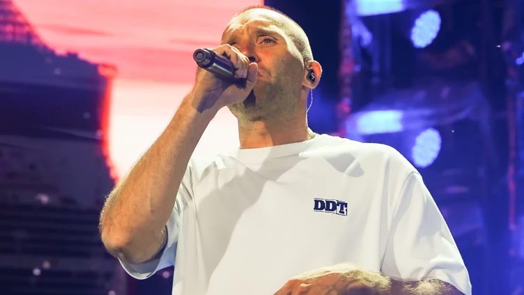 ФОТО: 20 000 человек в Межапарке насладились концертом проектов Mesa и ...