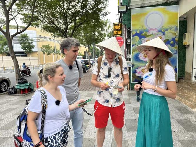 Lelde Dreimane, Ieva Sutugova, Toms Grēviņš un Mārtiņš Sirmais šovā ...