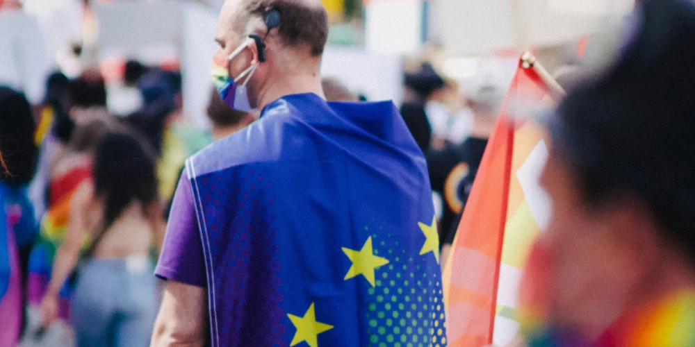 Eirovīzijā bija aizliegts Eiropas Savienības karogs