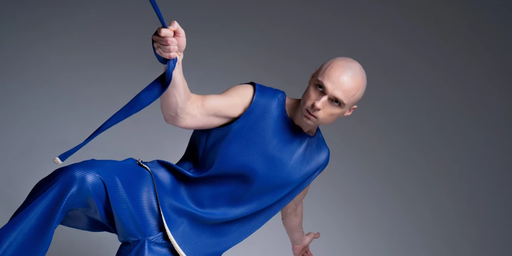 Noklausies - Dons izdod jaunu dziesmu "Sāp"