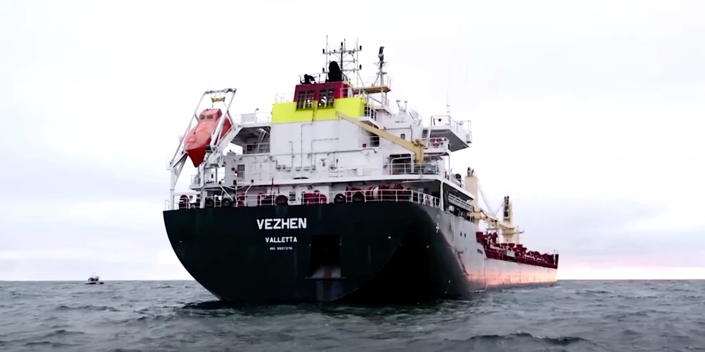 "Maz ticams, ka kuģa vadība nejustu enkura iekrišanu jūrā!" Jūras spēku ...