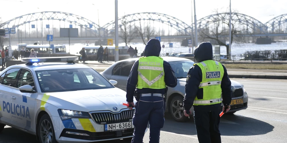Dusmas uz tiem, kas brauc, viņuprāt, pārāk lēni: kas atklājas ...