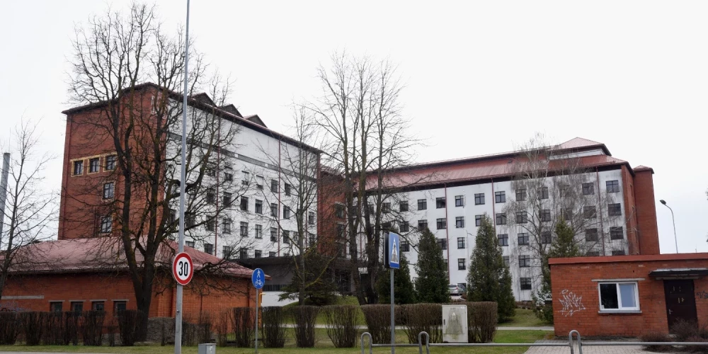 Jelgavas slimnīcas bērnu nodaļa turpinās nodrošināt diennakts ...